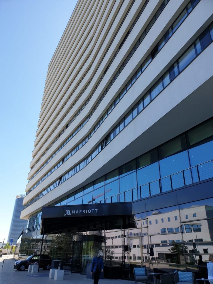 Marriott Hotel in Bonn mit toller Dachterrasse - VerPOTTet
